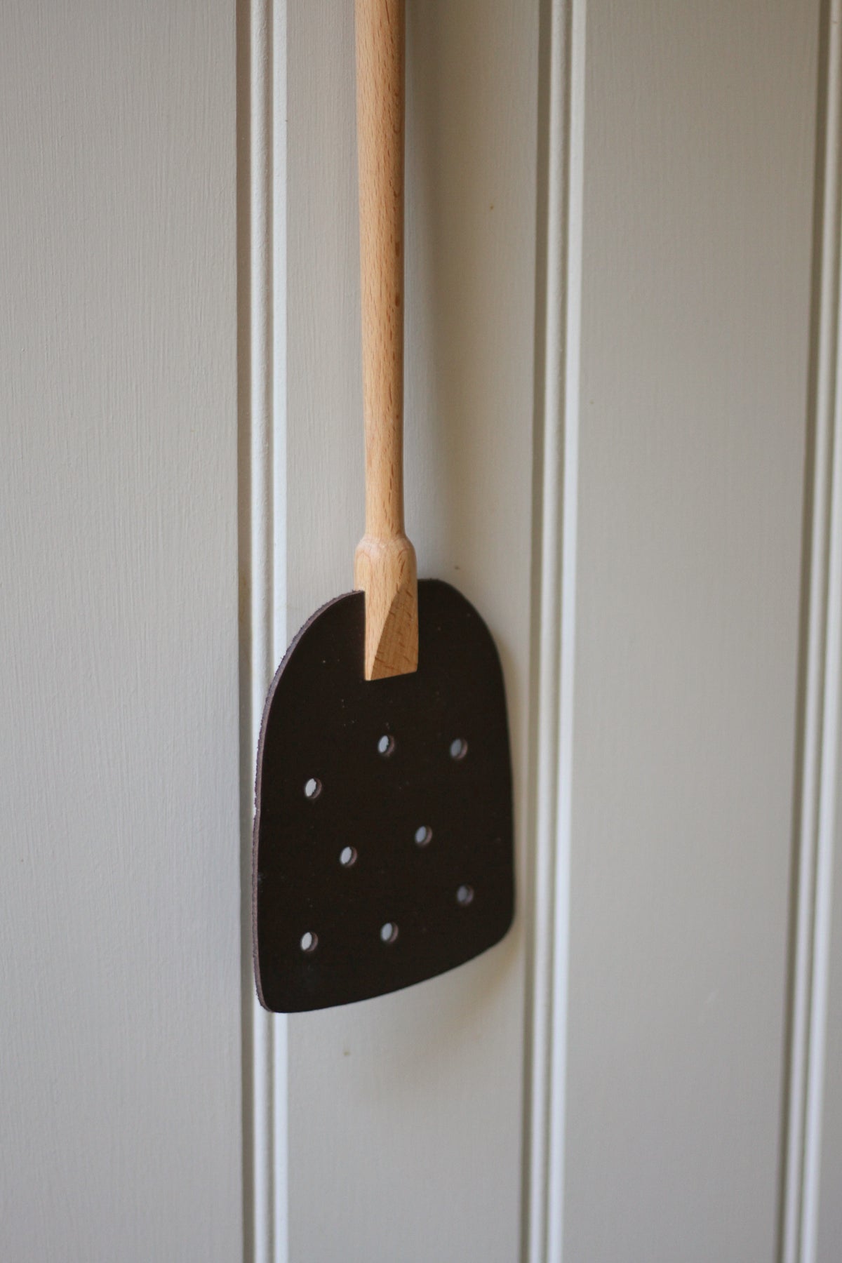 Classic Wooden Flyswat – Hare & Wilde
